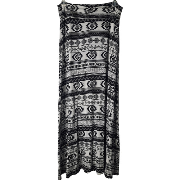 living doll | Skirts | Living Doll Los Angeles Black And White Aztec ...